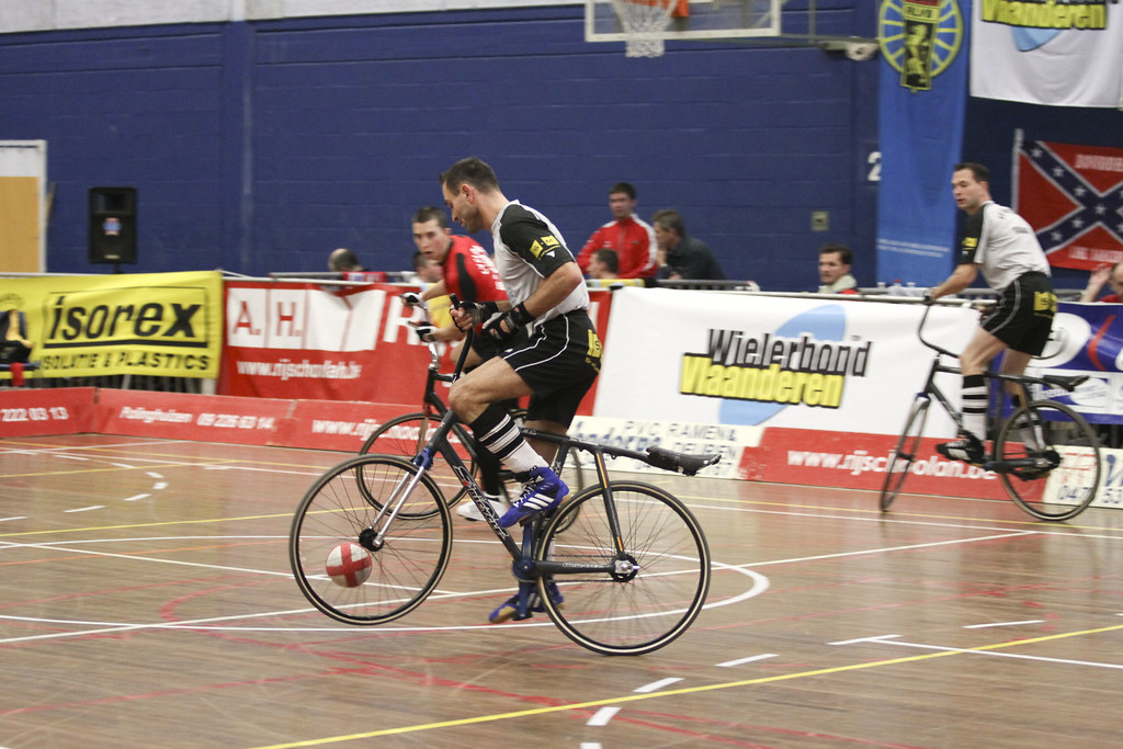 Cycle Ball: Intensidad, agilidad y condición física en un solo juego